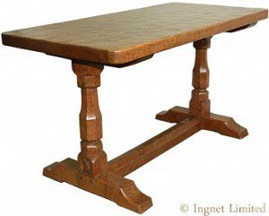 WILF SQUIRRELMAN HUTCHINSON OF HUSTHWAITE ADZED OAK COFFEE TABLE – Ingnet