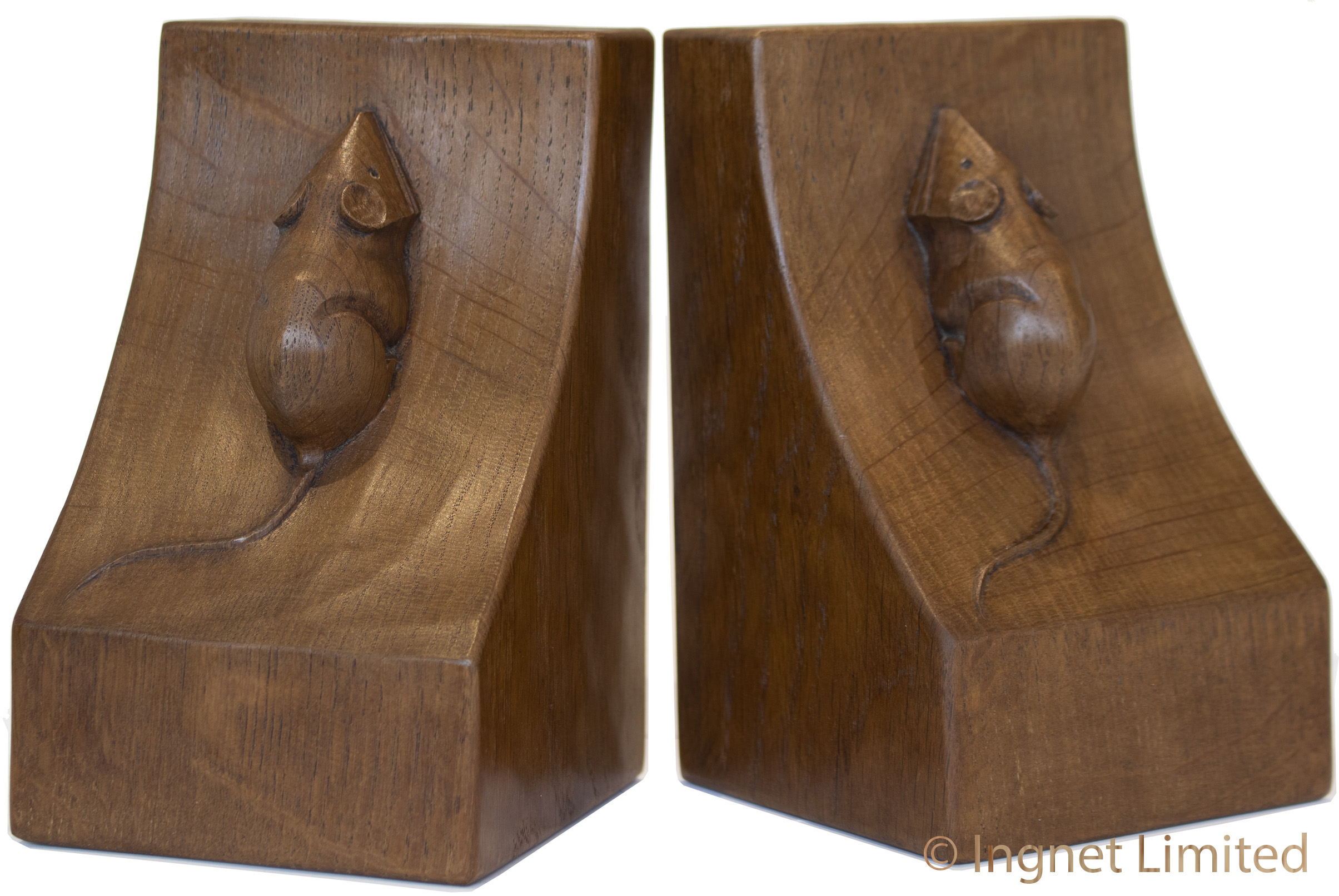 ROBERT MOUSEMAN THOMPSON OAK ADZED BOOKENDS - Ingnet