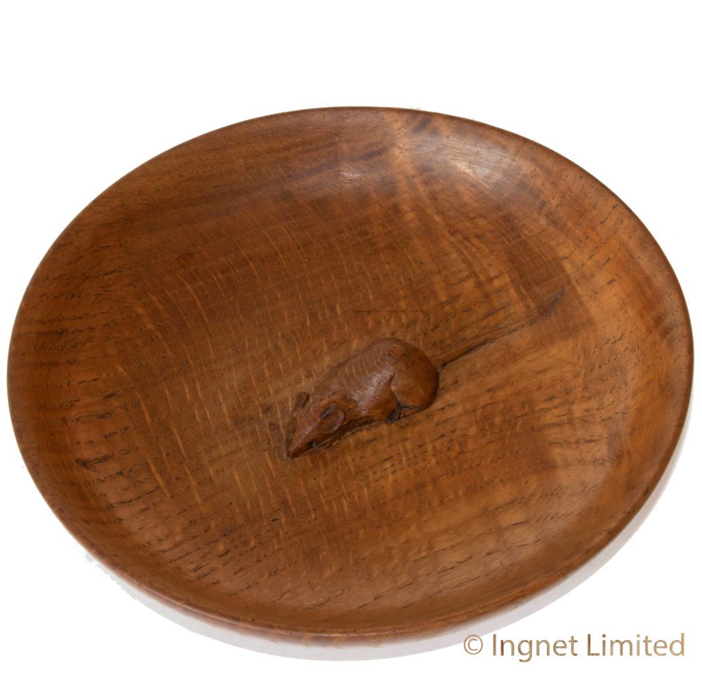 ROBERT MOUSEMAN THOMPSON OAK NUT BOWL – Ingnet