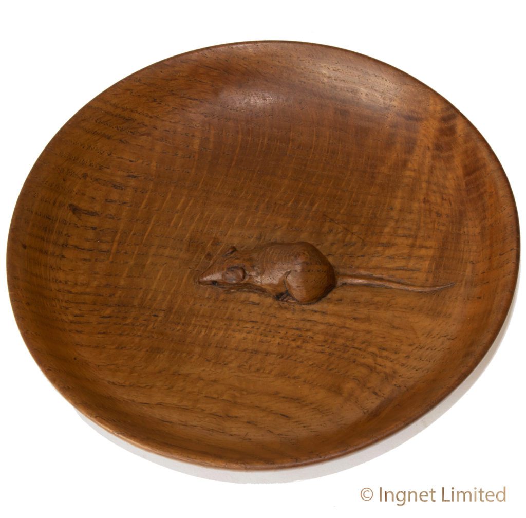 ROBERT MOUSEMAN THOMPSON OAK NUT BOWL – Ingnet