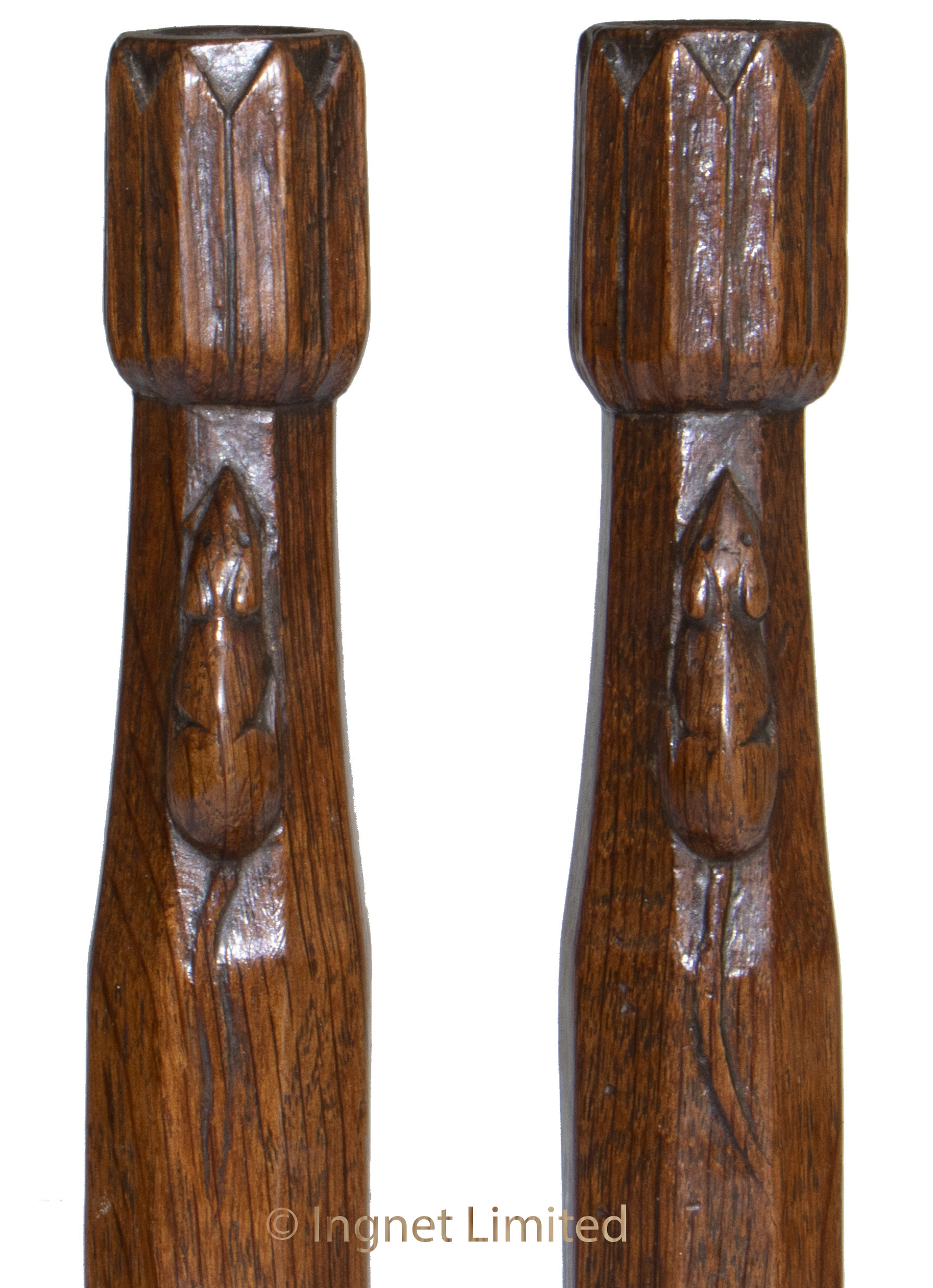 ROBERT MOUSEMAN THOMPSON EARLY OAK CANDLESTICKS - Ingnet