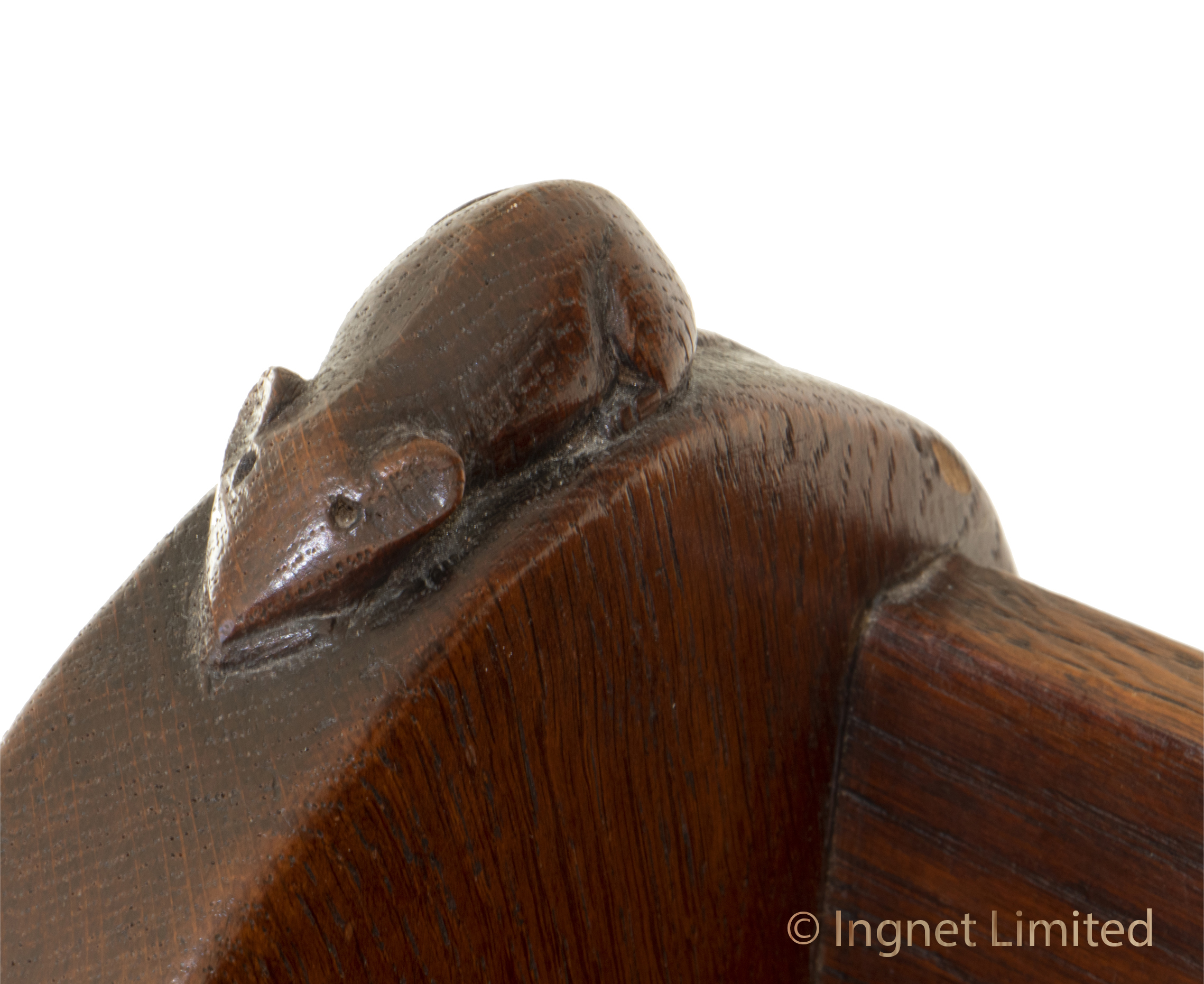 ROBERT MOUSEMAN THOMPSON EARLY ADZED ROUND ENDED BOOK TROUGH - Ingnet