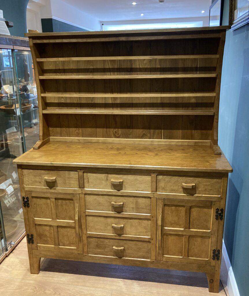 ACORNMAN OAK ADZED DRESSER ALAN GRAINGER – Ingnet