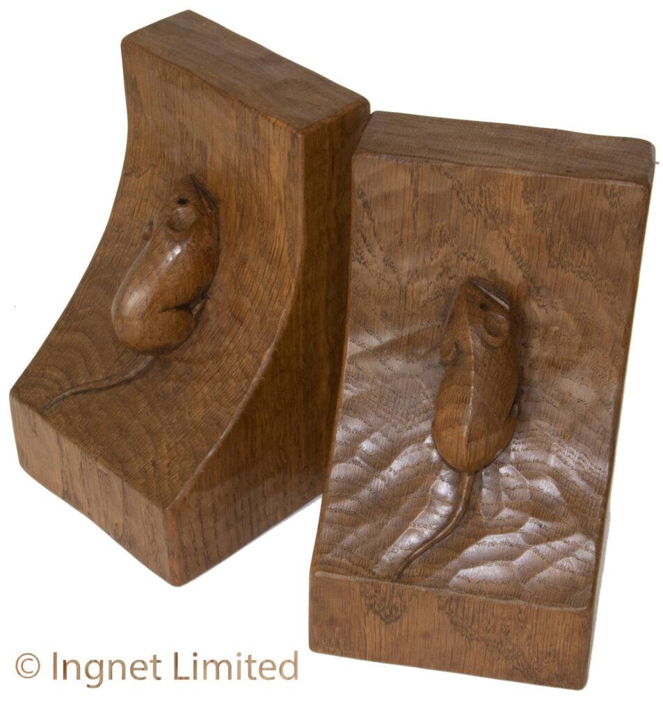 ROBERT MOUSEMAN THOMPSON OAK BOOKENDS – Ingnet