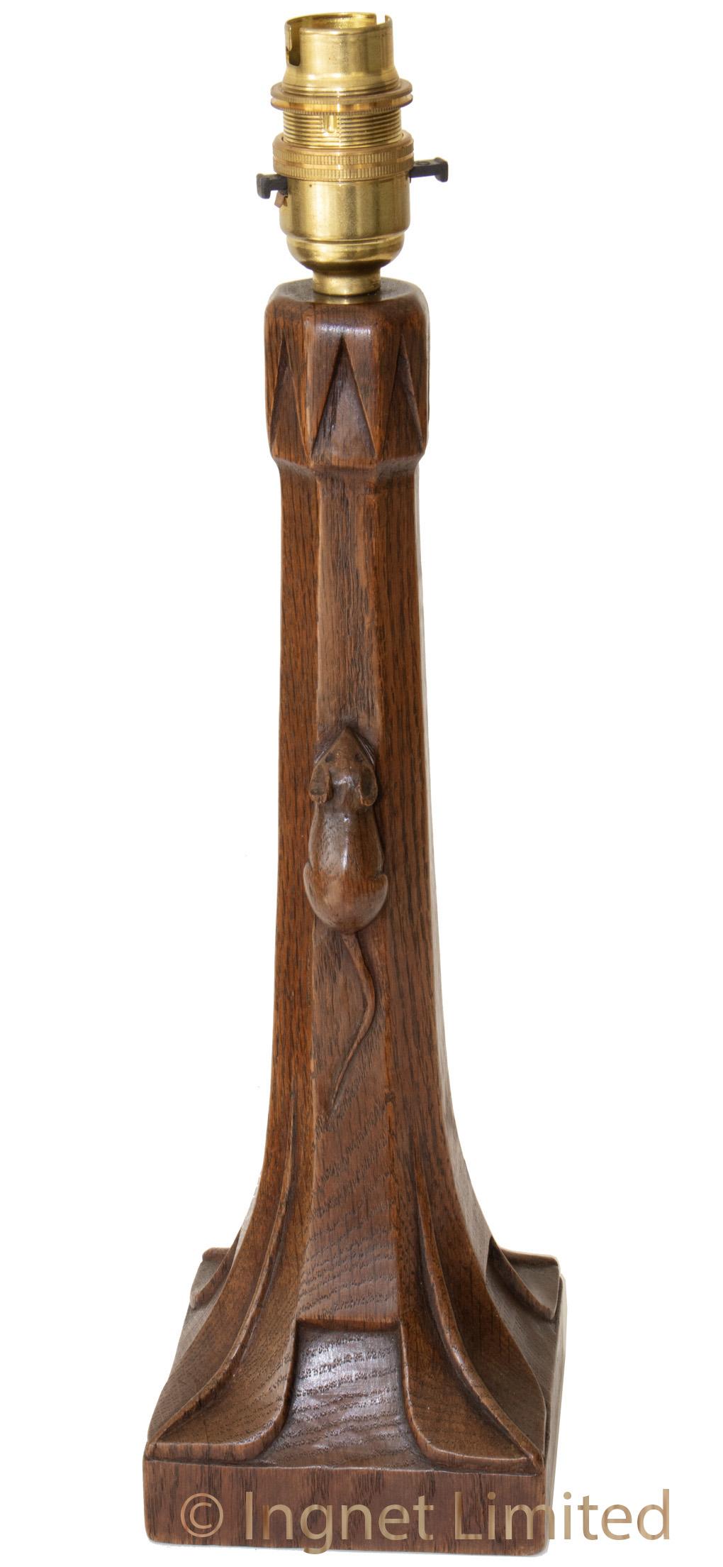 ROBERT MOUSEMAN THOMPSON CLASSIC OAK TABLE LAMP – Ingnet