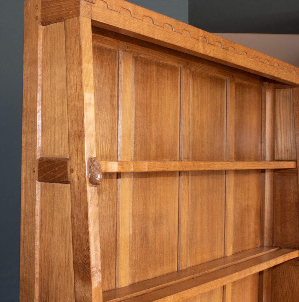 PETER “RABBITMAN” HEAP ADZED OAK DRESSER – Ingnet