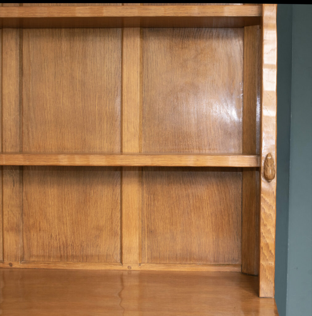 PETER “RABBITMAN” HEAP ADZED OAK DRESSER – Ingnet
