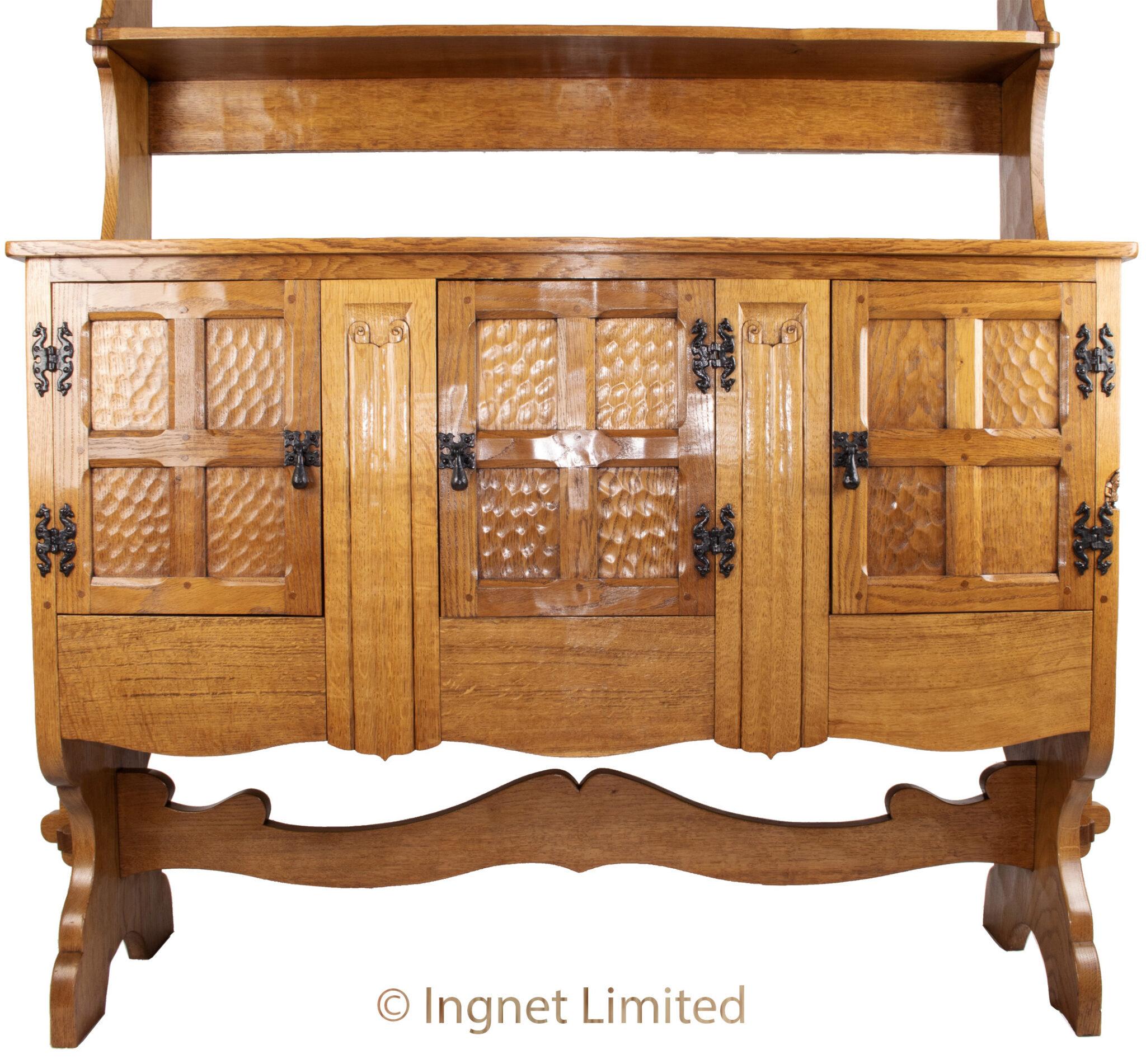THOMAS GNOMEMAN WHITTAKER FULLY ADZED OAK DRESSER – Ingnet