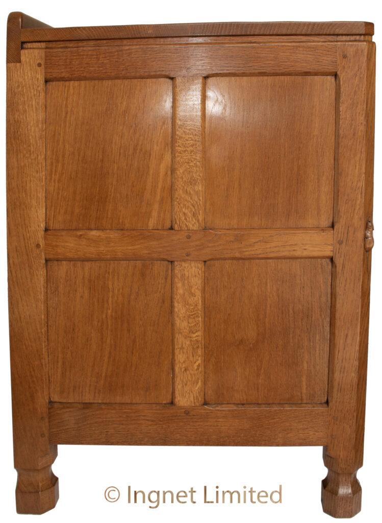 ROBERT MOUSEMAN ADZED OAK KNEEHOLE DESK – Ingnet