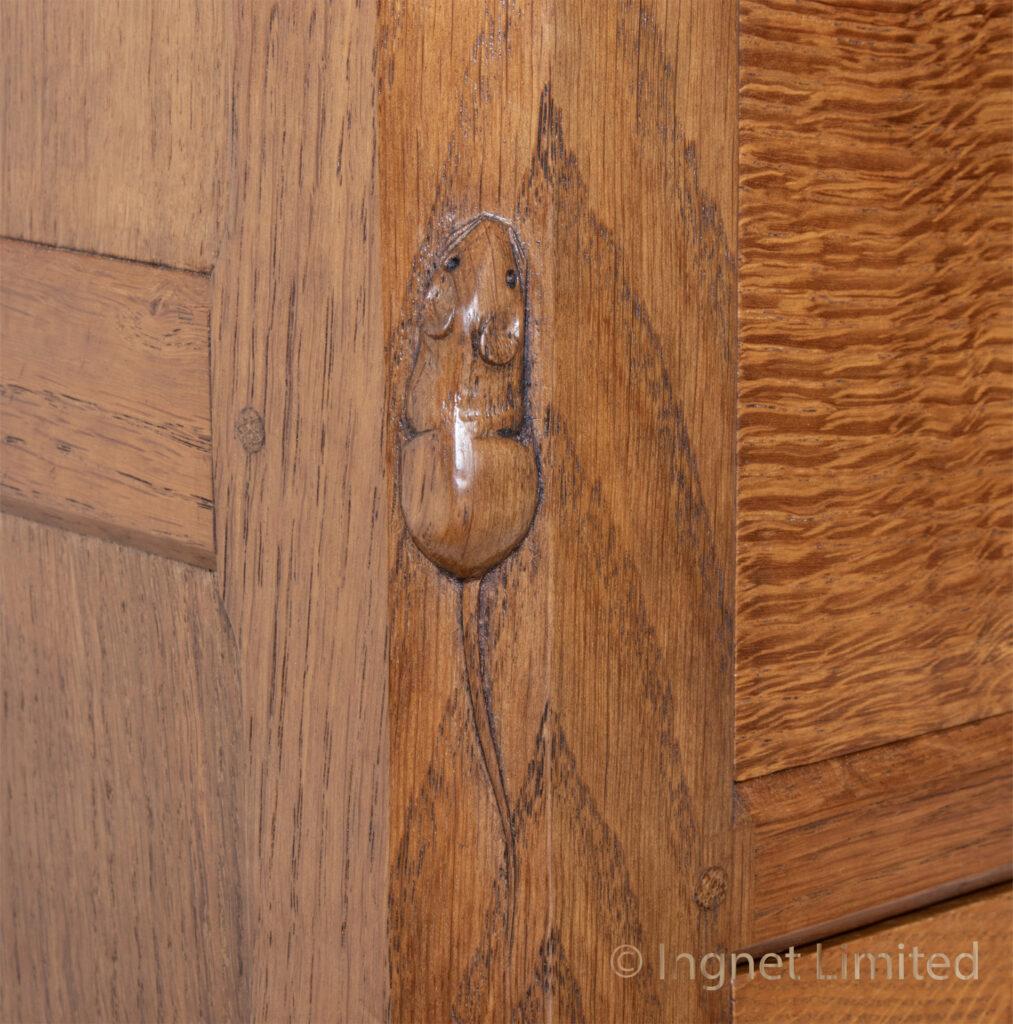 ROBERT MOUSEMAN ADZED OAK KNEEHOLE DESK – Ingnet