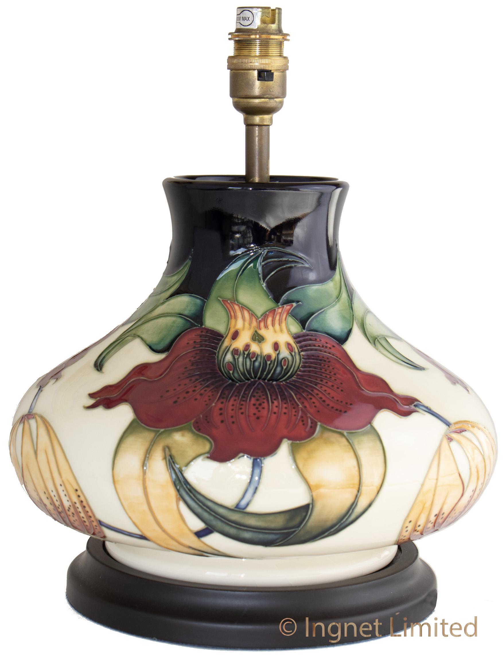 MOORCROFT ANNA LILY TABLE LAMP DESIGNED BY NICOLA SLANEY – Ingnet