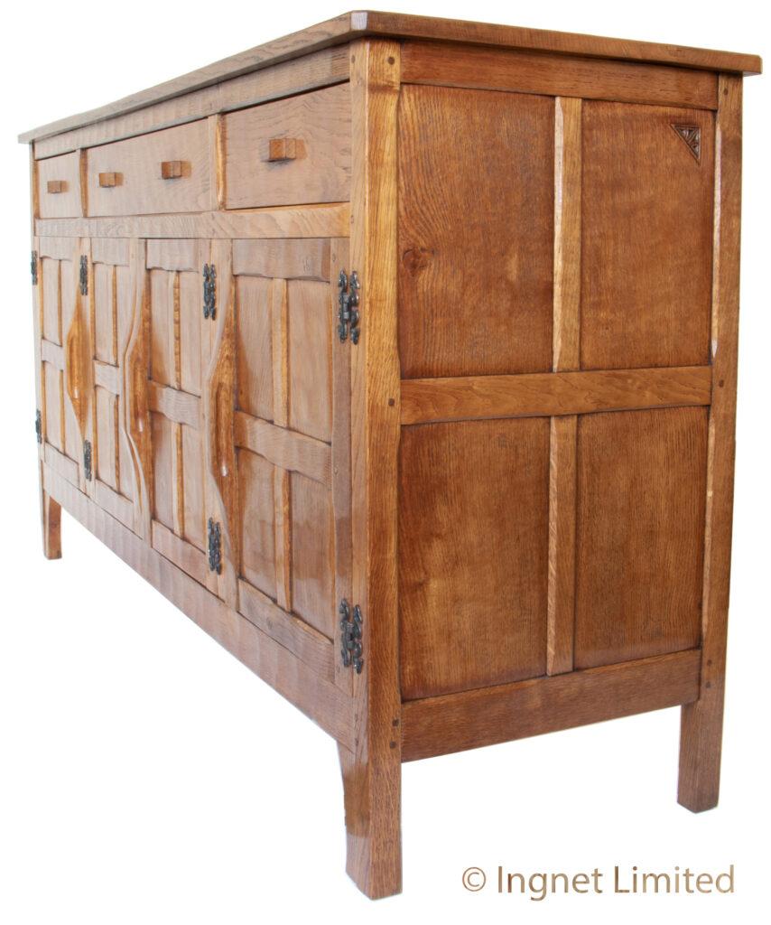 KINGPOST YORKSHIRE OAK FULLY ADZED SIDEBOARD – Ingnet