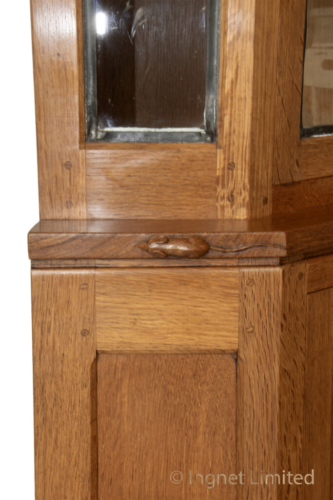 ROBERT MOUSEMAN THOMPSON FLOOR STANDING CORNER CUPBOARD – Ingnet