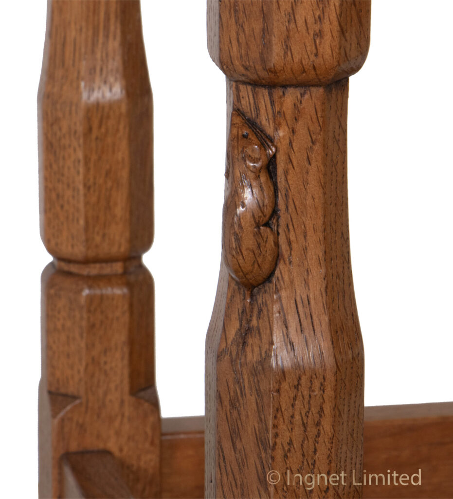 ROBERT MOUSEMAN THOMPSON VINTAGE OAK DRESSING STOOL – Ingnet