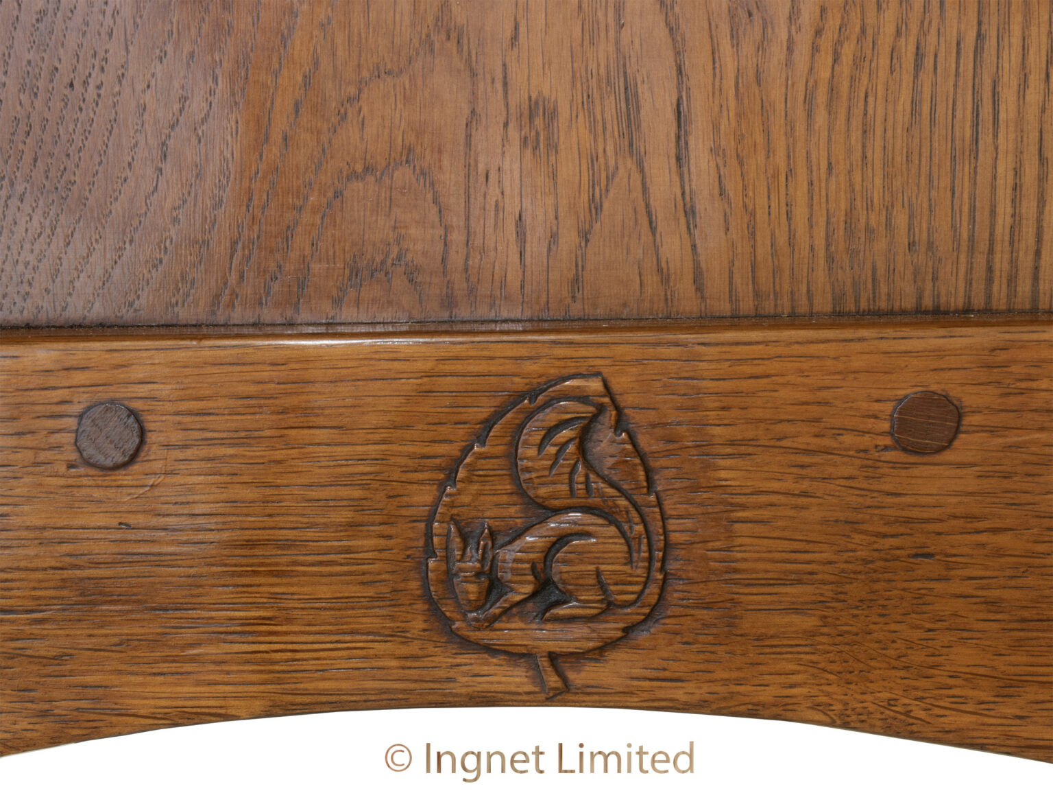 WILFRED SQUIRREL MAN HUTCHINSON ADZED OAK TABLE – Ingnet