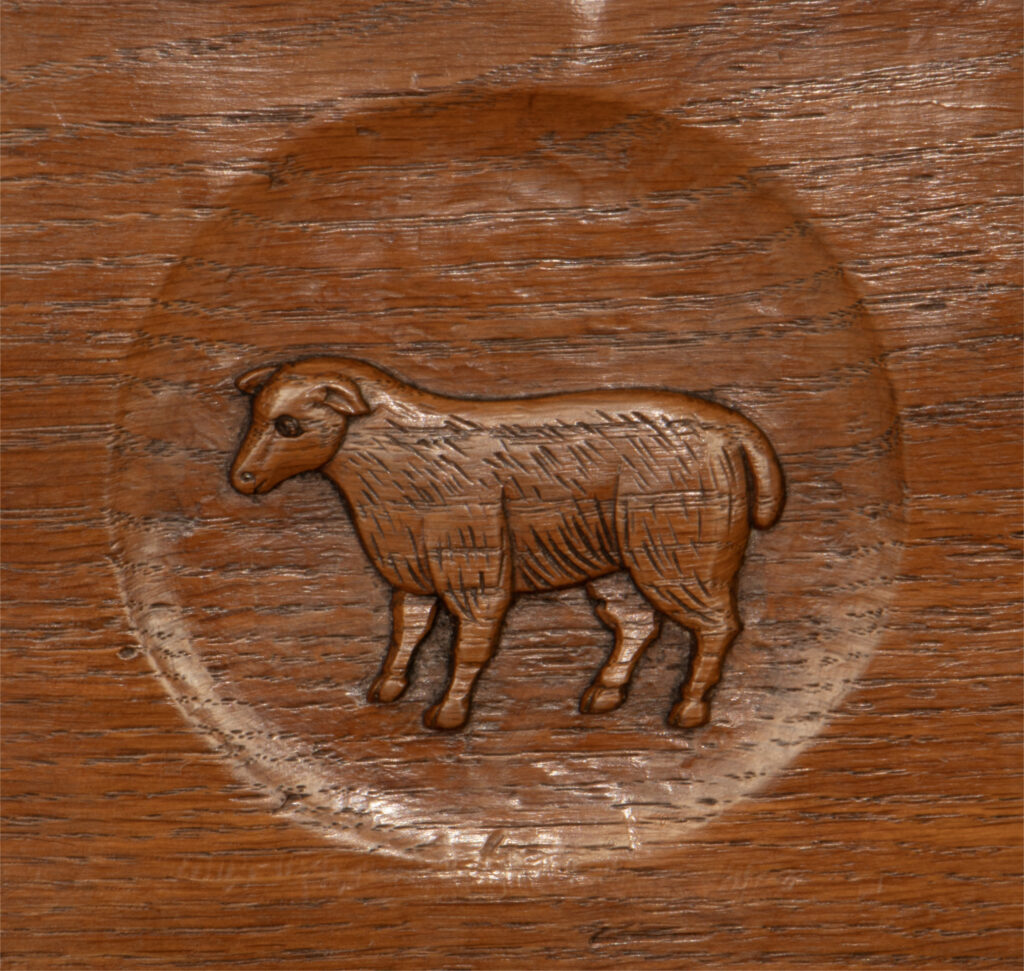 ROBERT MOUSEMAN THOMPSON RARE EARLY CARVED OAK CHAIR – Ingnet