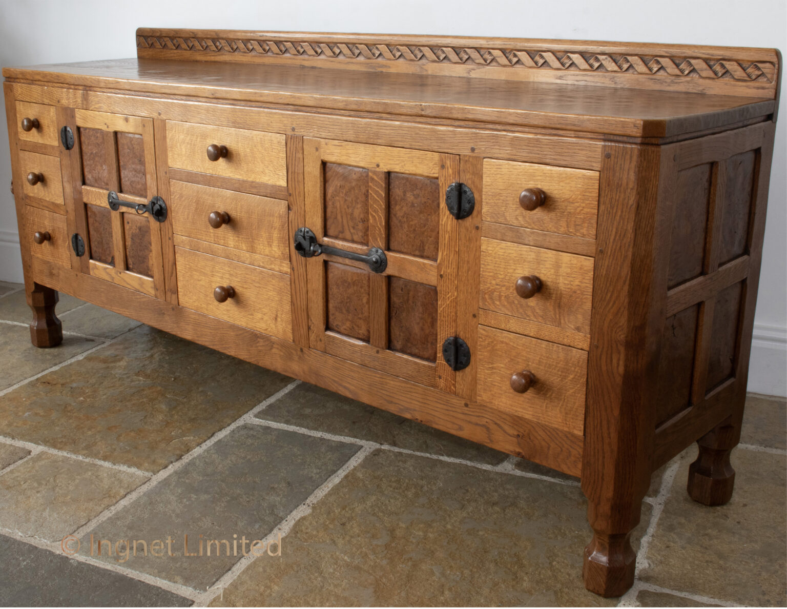 ROBERT MOUSEMAN THOMPSON RARE EARLY BURR OAK FULLY ADZED SIDEBOARD – Ingnet