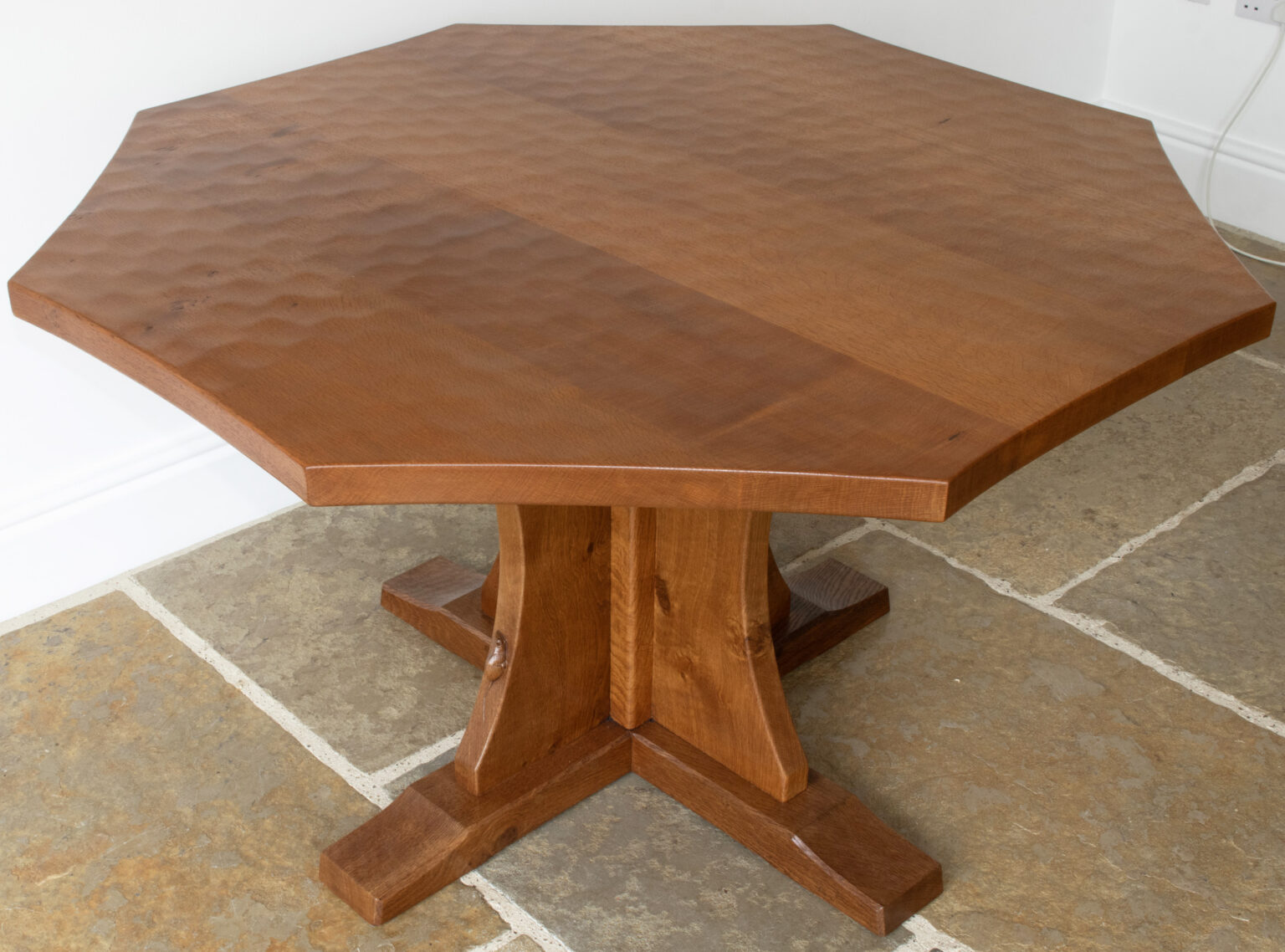 ROBERT MOUSEMAN THOMPSON ADZED OCTAGONAL DINING TABLE – Ingnet
