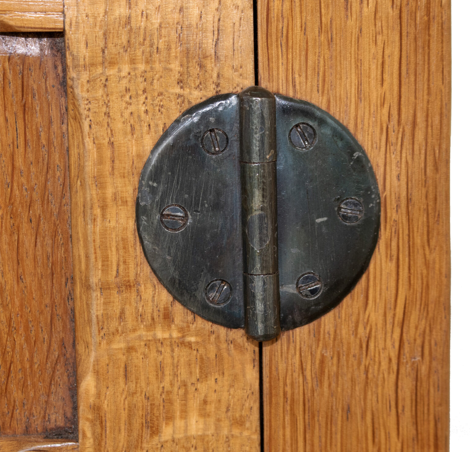 SID POLLARD OF BAGBY ADZED OAK MEDIA CUPBOARD – Ingnet