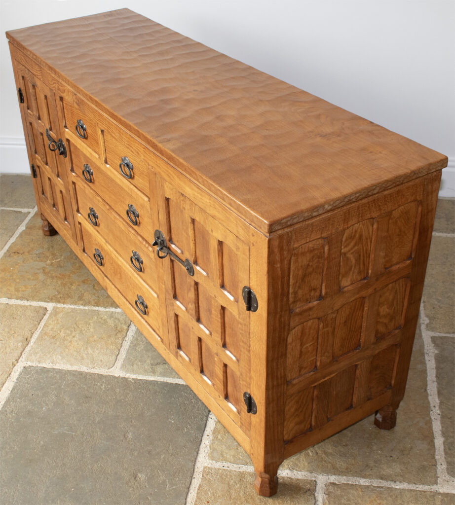 SID POLLARD OF BAGBY YORKSHIRE OAK ADZED SIDEBOARD – Ingnet
