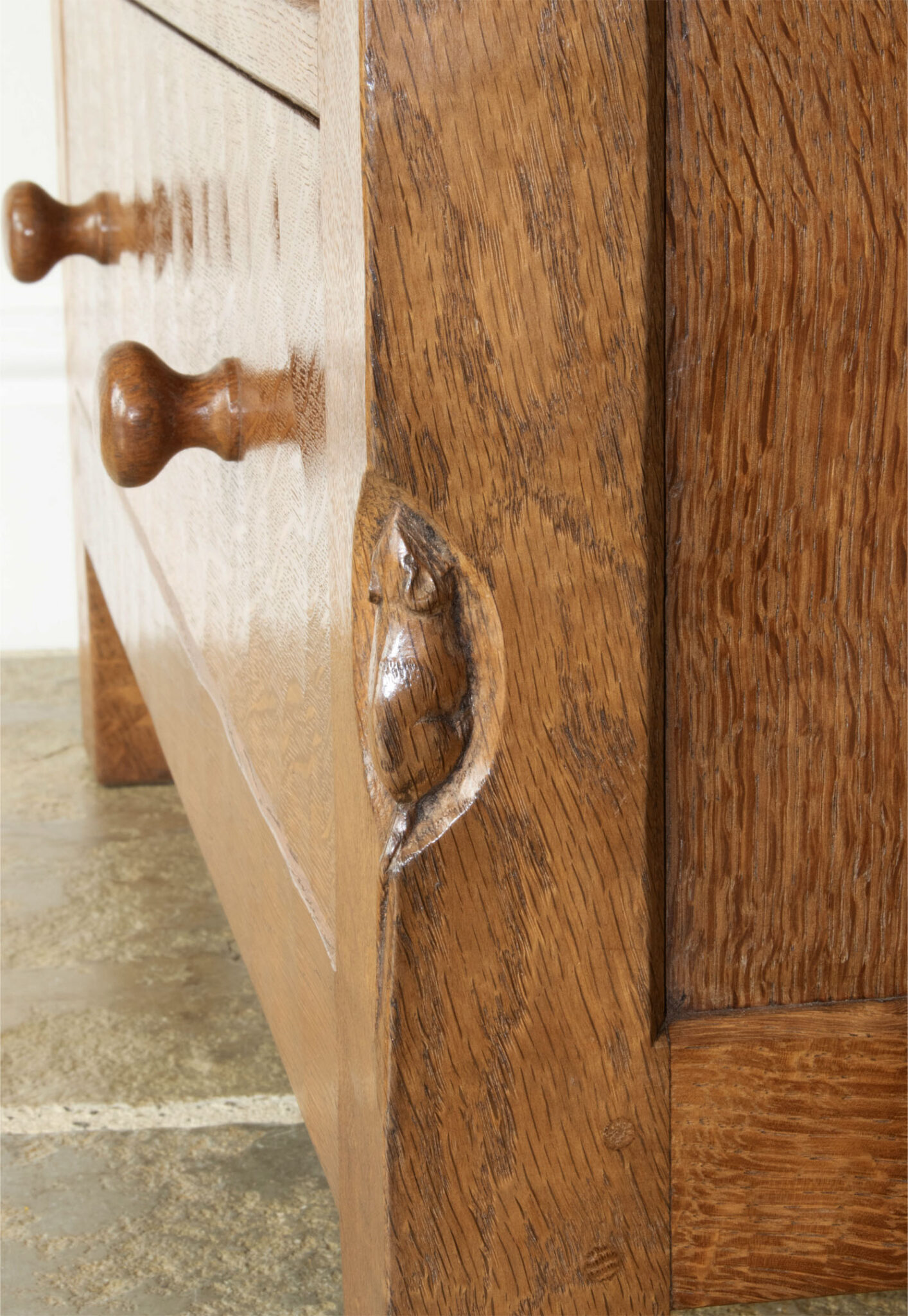 ROBERT MOUSEMAN THOMPSON VINTAGE ADZED OAK TALLBOY/AUMBREY – Ingnet